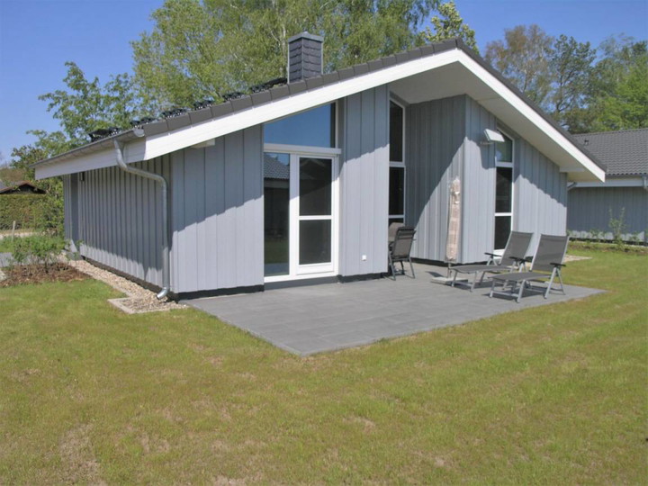 77 M² Ferienhaus ∙ 2 Schlafzimmer ∙ 4 Gäste - Mecklenburgische Seenplatte