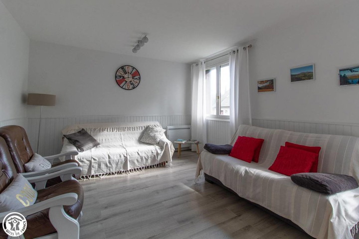 73 M² Gîte ∙ 2 Chambres ∙ 5 Personnes - Chambon-sur-Lac