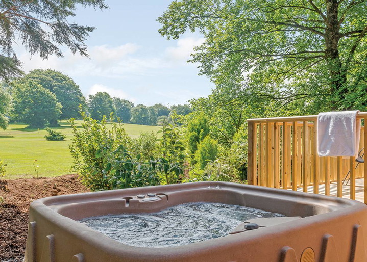 Chalet ∙ 2 Bedrooms ∙ 4 Guests - Narberth