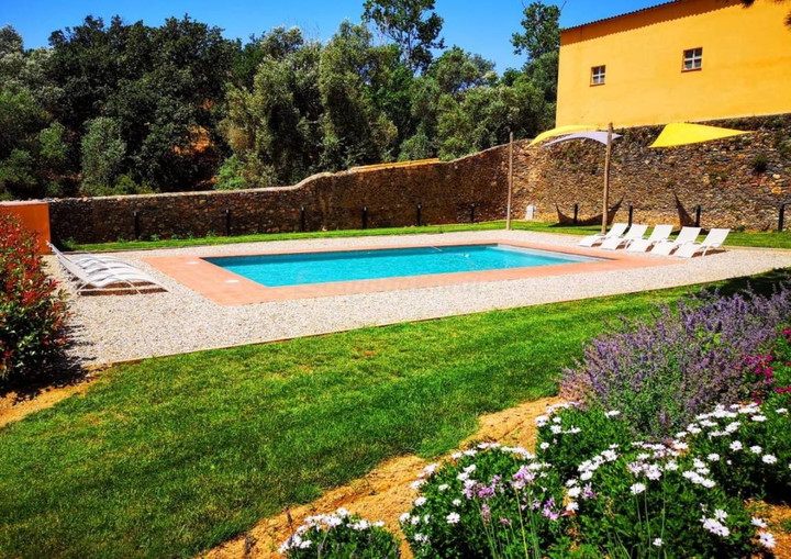 200 M² House ∙ 4 Bedrooms ∙ 13 Guests - Figueres