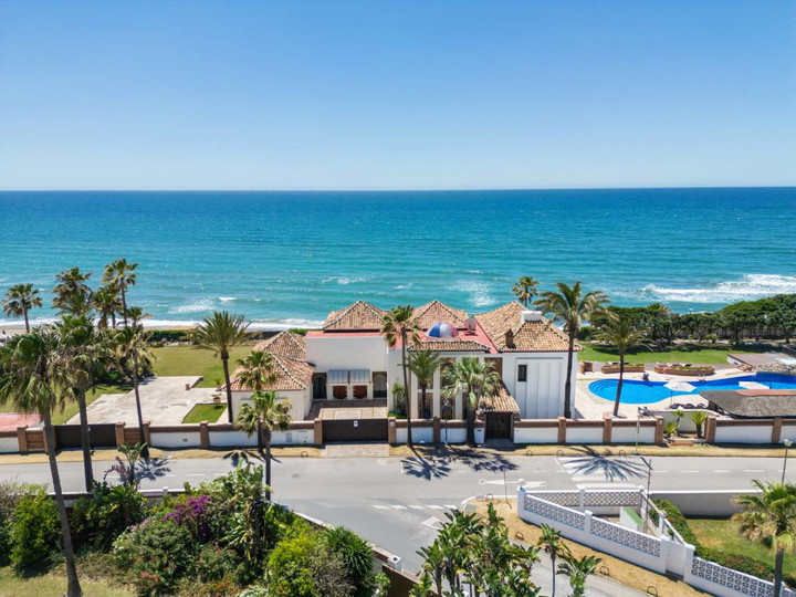 700 M² Villa ∙ 7 Chambres ∙ 14 Personnes - Marbella