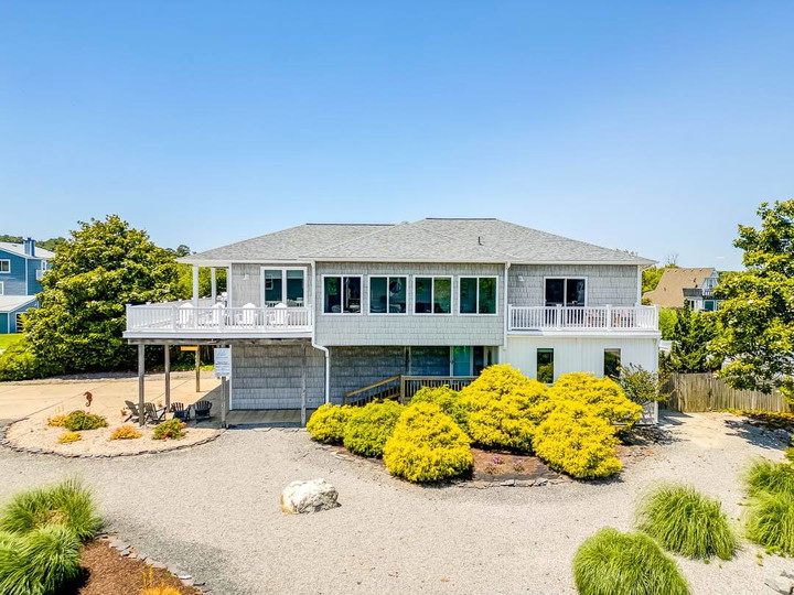 House ∙ 4 Bedrooms ∙ 10 Guests - Virginia Beach, VA