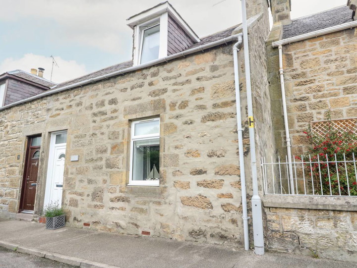 Cottage ∙ 2 Bedrooms ∙ 4 Guests - Elgin
