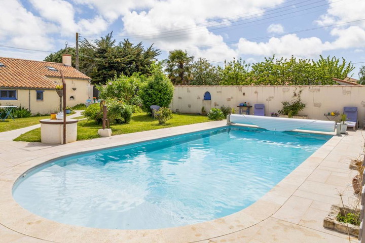 Villa ∙ 4 Bedrooms ∙ 8 Guests - La Tranche-sur-Mer