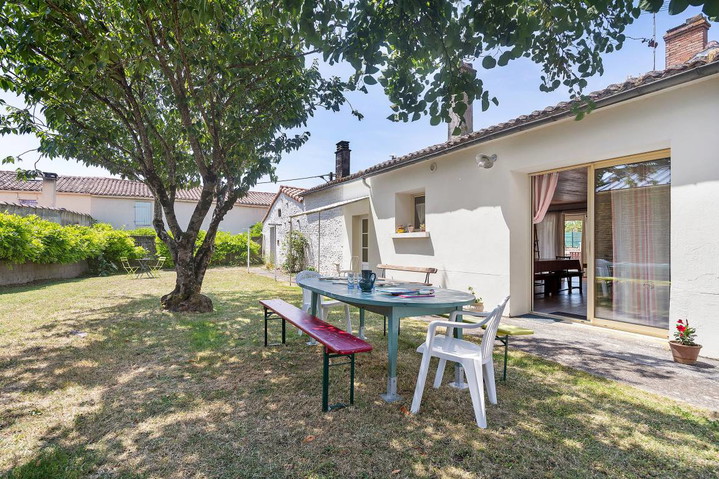 160 M² Cottage ∙ 4 Chambres ∙ 12 Personnes - Fontenay-le-Comte