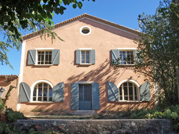 170 M² Gîte ∙ 5 Chambres ∙ 12 Personnes - Var