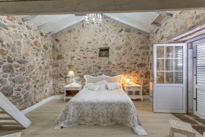 150 M² Chalet ∙ 2 Bedrooms ∙ 7 Guests - Moya