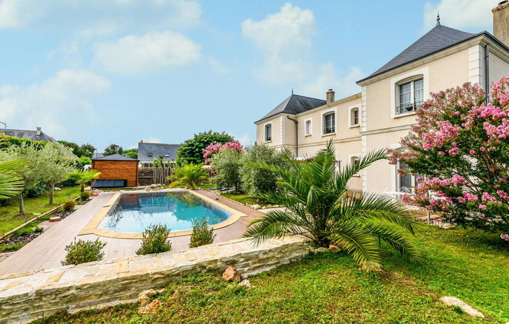 470 M² Maison De Vacances ∙ 5 Chambres ∙ 15 Personnes - Joué-lès-Tours