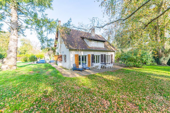 185 M² Cottage ∙ 3 Chambres ∙ 6 Personnes - Coulommiers