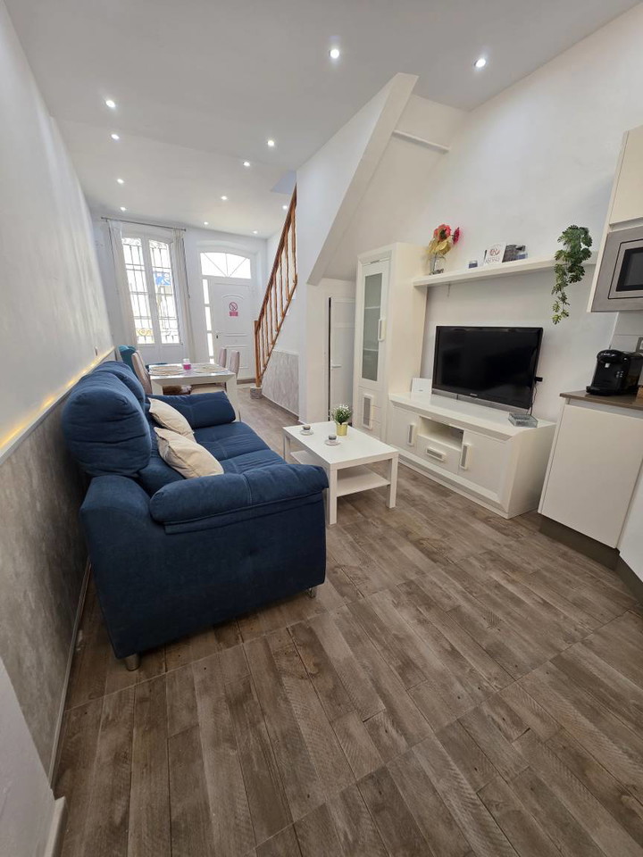 House ∙ 2 Bedrooms ∙ 4 Guests - Almería