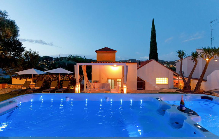 100 M² Maison De Vacances ∙ 2 Chambres ∙ 4 Personnes - Grasse