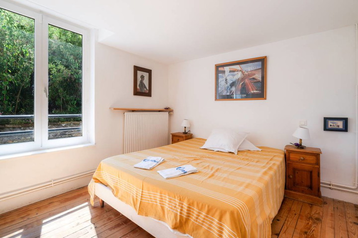 20 M² Chambre D'hôtes ∙ 1 Chambre ∙ 2 Personnes - Meyzieu