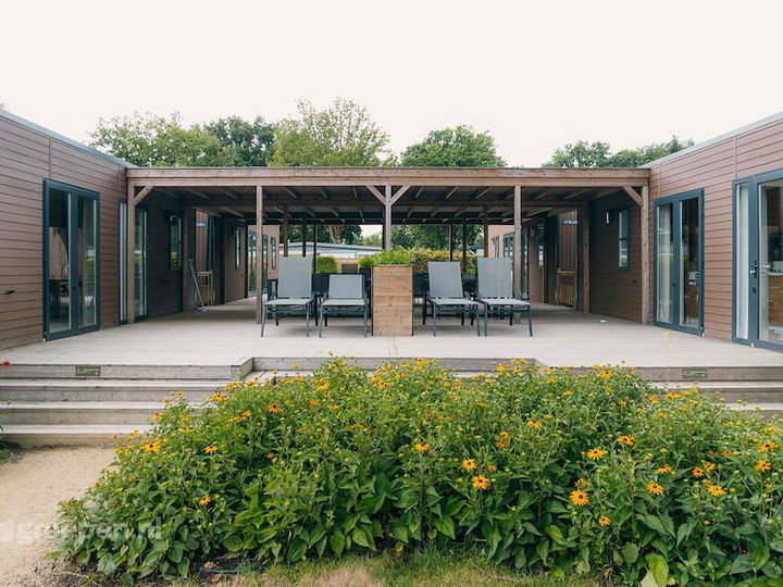 Chalet ∙ 12 Chambres ∙ 24 Personnes - Barneveld