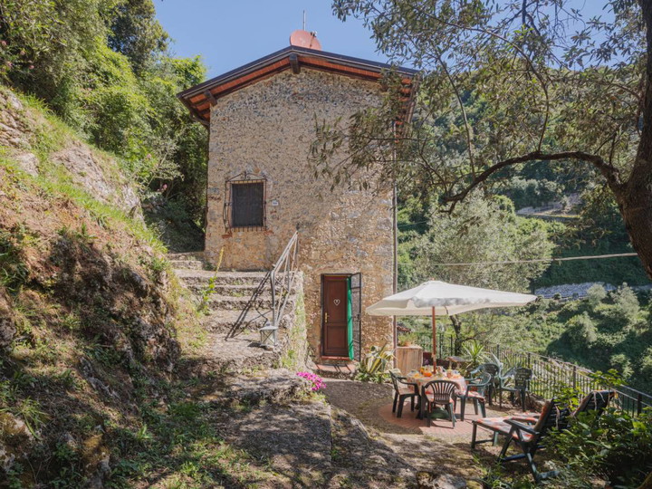 50 M² House ∙ 2 Bedrooms ∙ 4 Guests - Camaiore