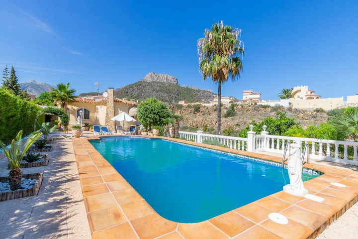 159 M² Villa ∙ 3 Chambres ∙ 8 Personnes - Altea