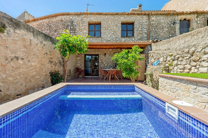 180 M² Maison De Vacances ∙ 4 Chambres ∙ 9 Personnes - Cunit