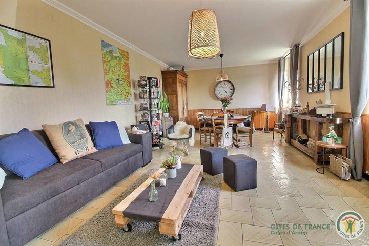 110 M² Gîte ∙ 3 Chambres ∙ 6 Personnes - Ploubalay