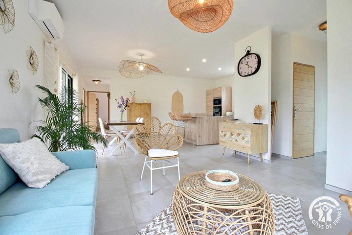 78 M² Gîte ∙ 2 Chambres ∙ 4 Personnes - Damgan