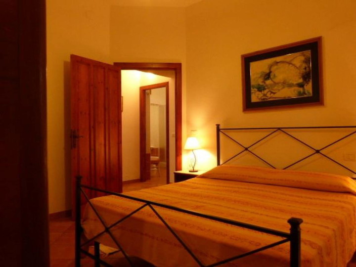 100 M² Apartament ∙ 2 Sypialnie ∙ 3 Gości - Baunei