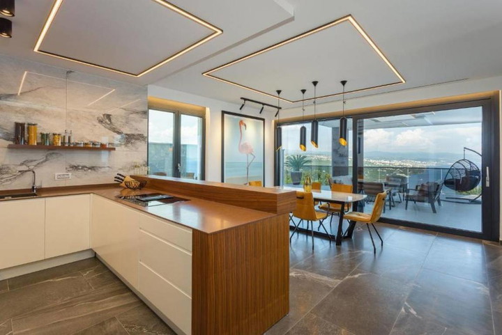 360 M² House ∙ 3 Bedrooms ∙ 6 Guests - Opatija