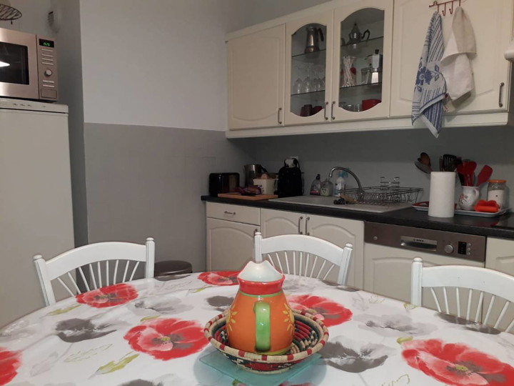 96 M² Appartement ∙ 4 Chambres ∙ 6 Personnes - Oullins