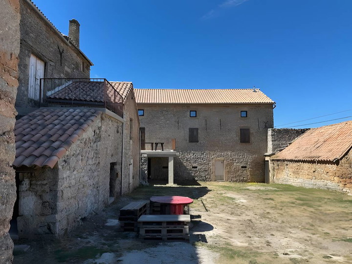 210 M² House ∙ 5 Bedrooms ∙ 15 Guests - Millau