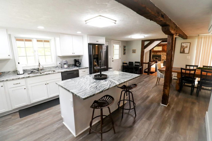 Accommodation ∙ 5 Bedrooms ∙ 11 Guests - Hanover, PA