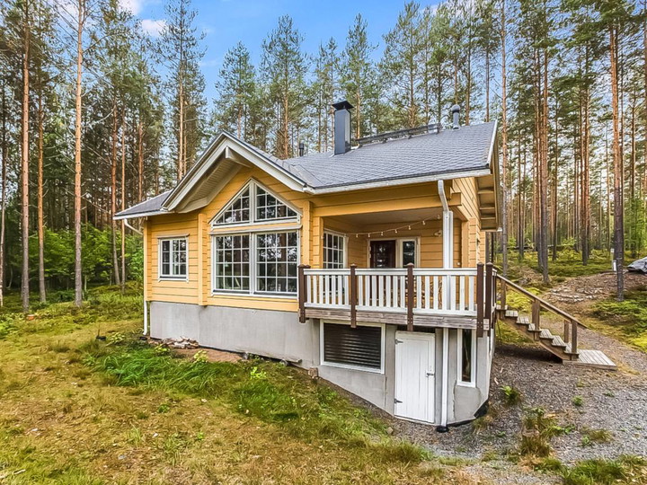 71 M² Talo ∙ 2 Makuuhuonetta ∙ 6 Vierasta - Puumala
