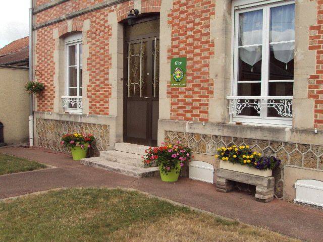 Gîte ∙ 5 Chambres ∙ 8 Personnes - Châlons-en-Champagne
