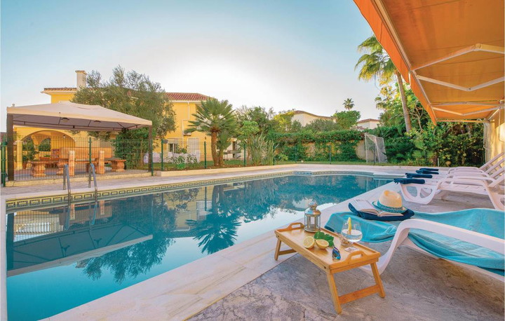 170 M² Casa ∙ 7 Habitaciones ∙ 12 Huéspedes - Torremolinos