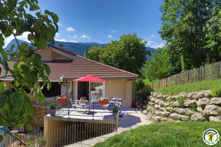 68 M² Gîte ∙ 2 Chambres ∙ 4 Personnes - Drôme