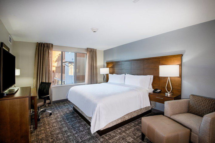 365 M² Hotel ∙ 2 Bedrooms ∙ 8 Guests - Scottsdale, AZ