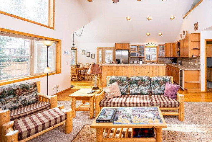 226 M² House ∙ 4 Bedrooms ∙ 9 Guests - McCall, ID