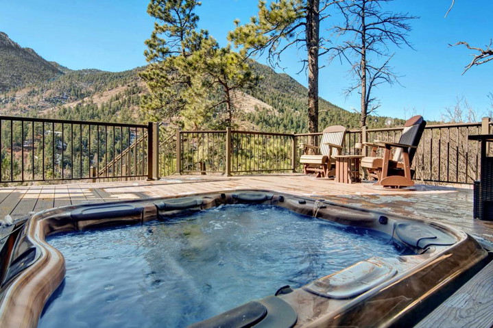 Apartment ∙ 4 Bedrooms ∙ 10 Guests - Woodland Park, CO