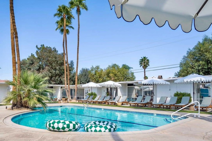 37 M² Hotel ∙ 1 Bedroom ∙ 2 Guests - Palm Springs, CA