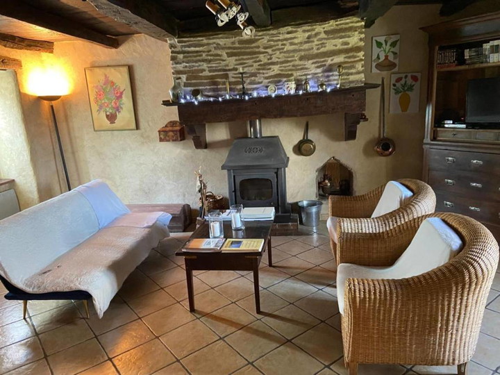 90 M² Casa Rural ∙ 2 Habitaciones ∙ 8 Huéspedes - Lacaune