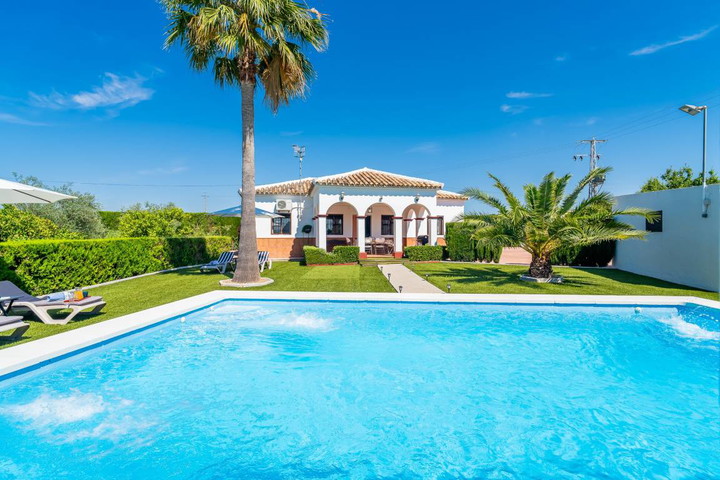 90 M² Casa ∙ 2 Habitaciones ∙ 4 Huéspedes - Marchena