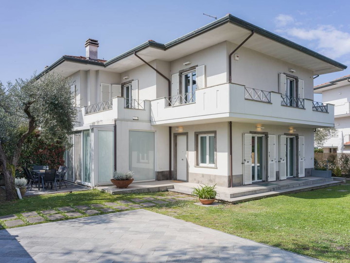 120 M² Ferienhaus ∙ 3 Schlafzimmer ∙ 6 Gäste - Marina di Massa