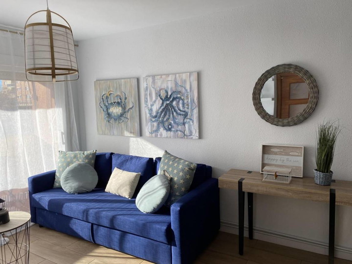 70 M² Apartamento ∙ 3 Habitaciones ∙ 7 Huéspedes - El Masnou