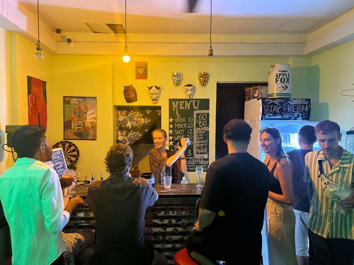 Dorms Kl - Bed, Beer & Butter Chicken - Kuala Lumpur