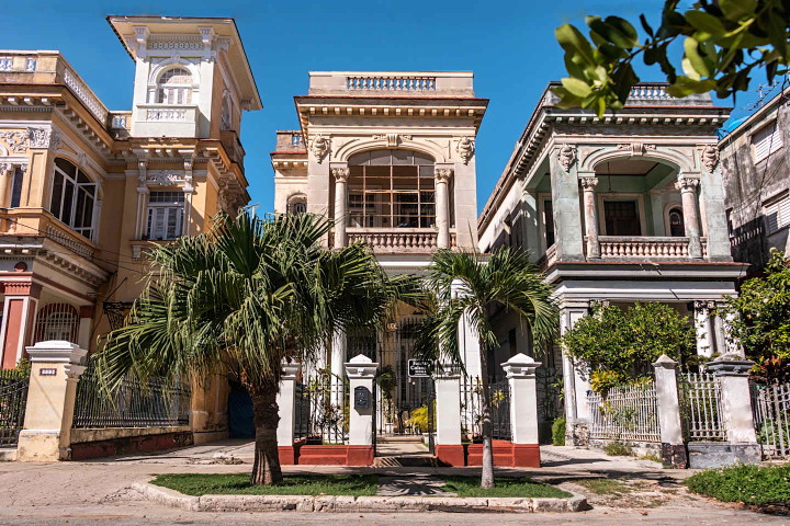 Hostal Colonial De Luca Bed & Breakfast - Cuba
