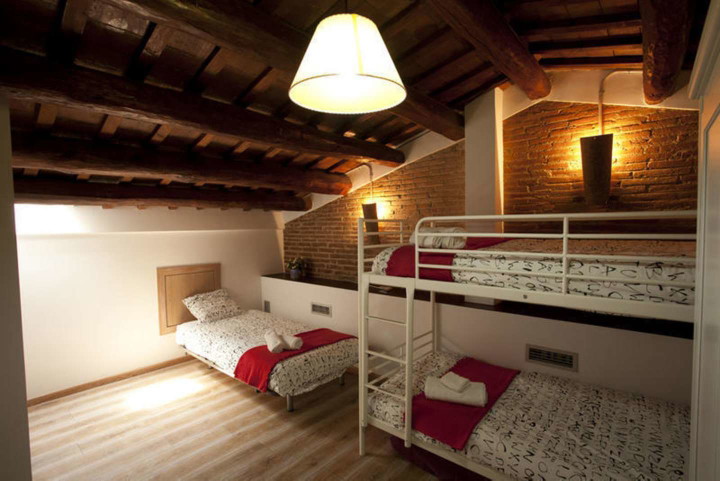Coroleuhouse-bcn - Barcelona