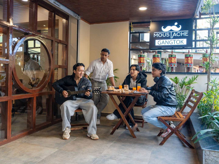 Moustache Hostel Gangtok - Gangtok