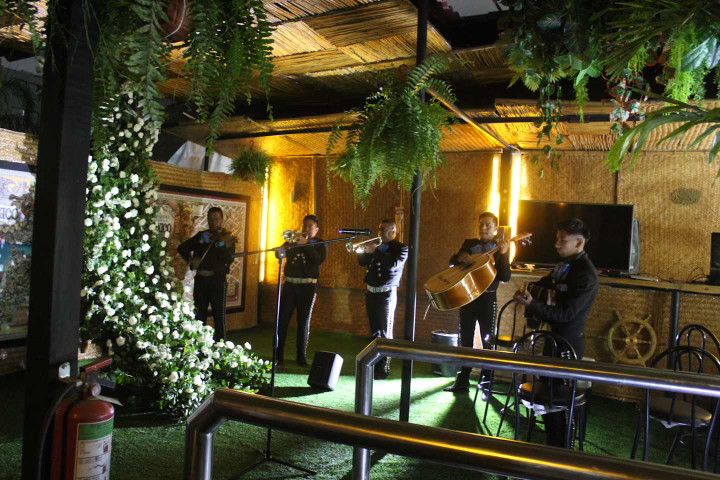 Aqui Comes Rico Airport Hostel - Mexico City