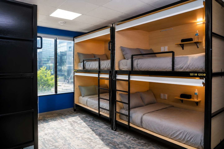 Nomad Pod Hotel - Toronto