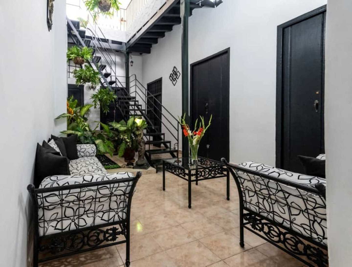 Casa Buenos Aires En Cuba - Havana