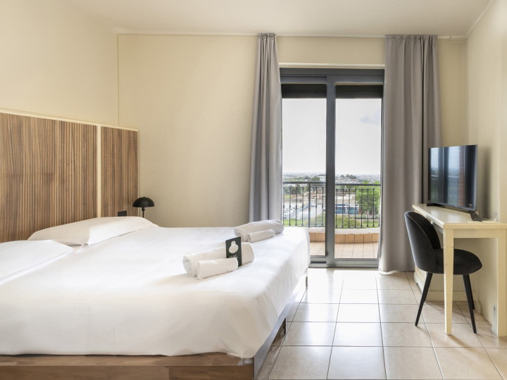 B&b Hotel Pomezia Cortese - Pomezia