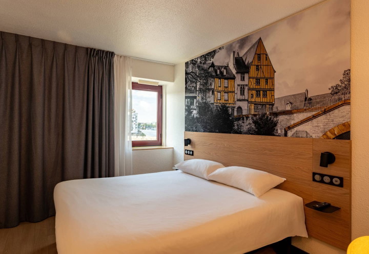 B&b Hotel Le Mans Centre Cathédrale 3 éToiles   4.1 / 512345 136 Reviews 4.1 / 5 136 Reviews - Le Mans