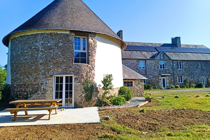 Le Pigeonnier Du Chevalier - Manche