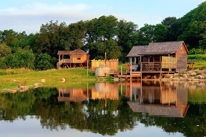 Cabane Spa Sur L'eau - Carnac